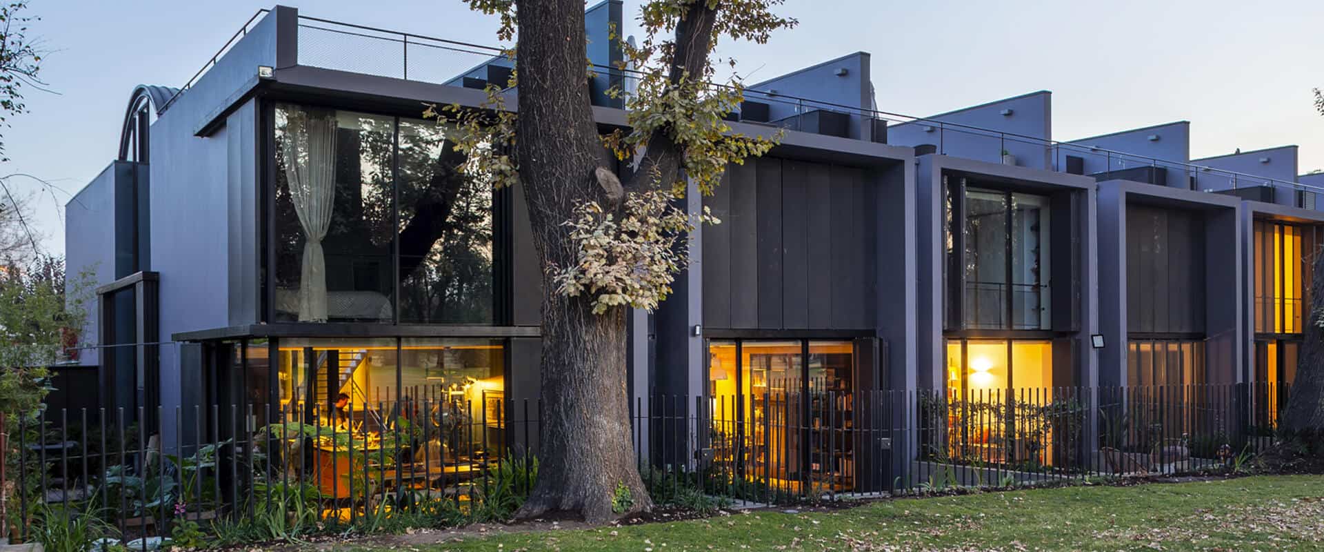 Folding & Sliding Shutter - HunterDouglas